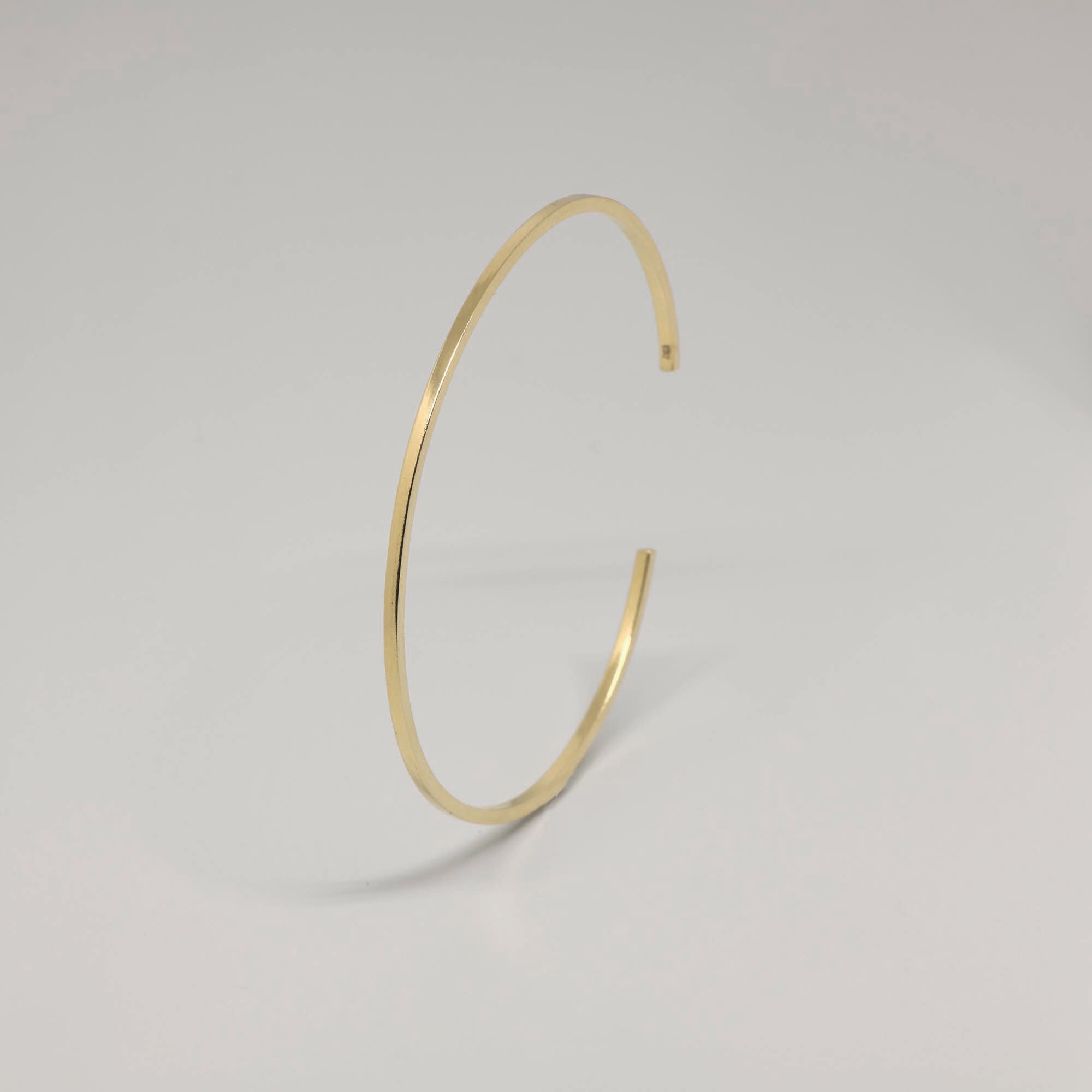 arm cuff | open bangle made from recycled materials - fejn jewelry